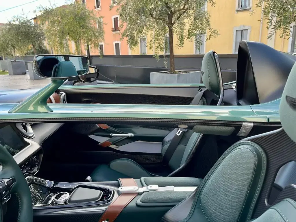 Aston Martin Vantage Speedster • 2021 - 200 km | Prime Auto