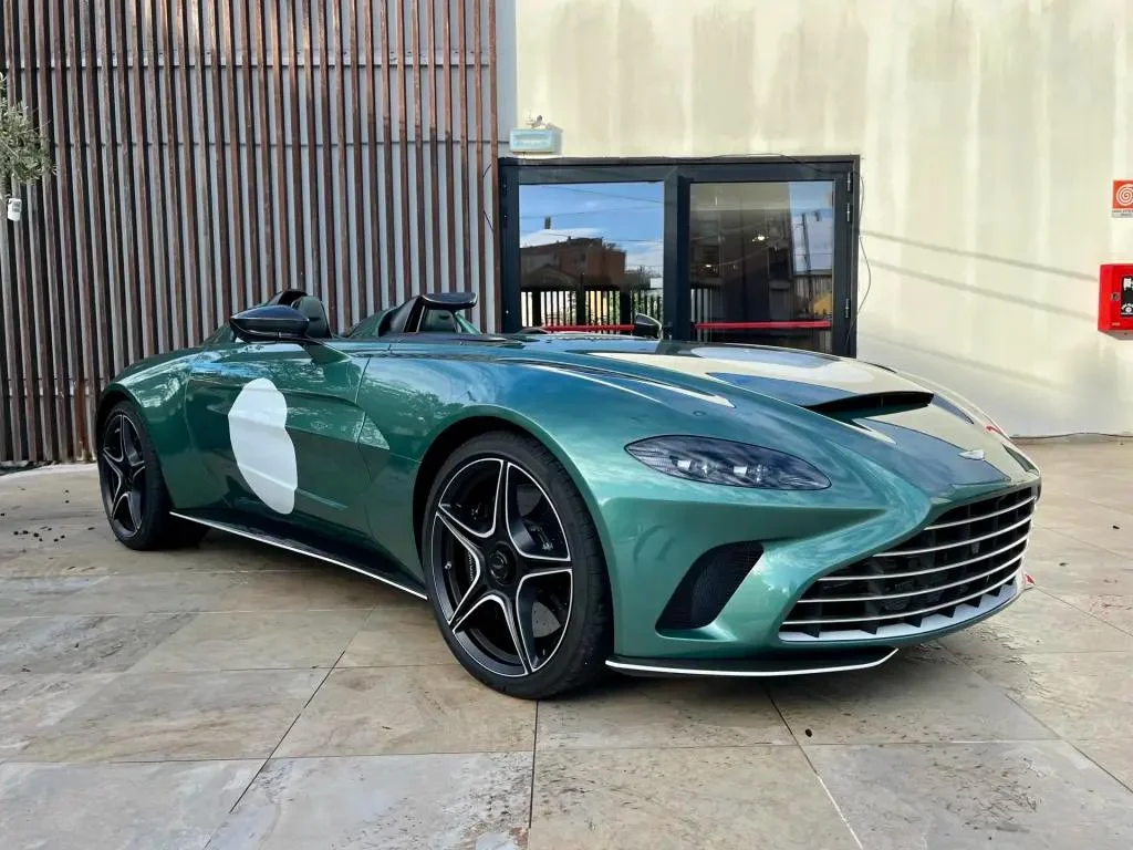 Aston Martin Vantage Speedster • 2021 - 200 km | Prime Auto