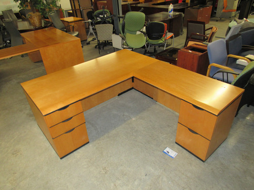 Used Wooden Office Desks - Used Workstations | Discount Office ...