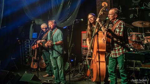 Stray Grass in Concert | GMAEC
