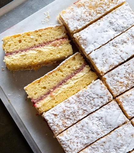 Victoria Sponge | Eat & Mess Bakery