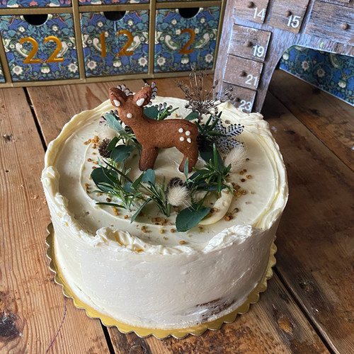 Christmas Sponge Cake | Eat & Mess Bakery