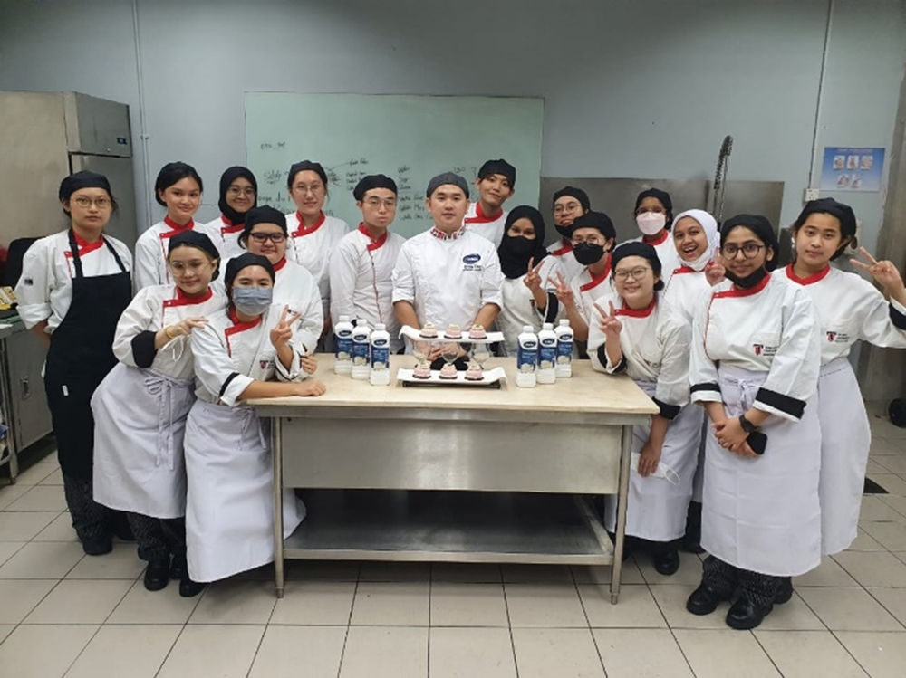 New Element & Design Construction: Mont Blanc Petit Gateaux by World ...