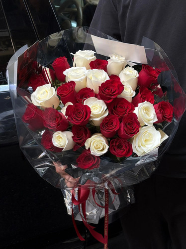 33 Crimson Pledge Flowers Mascot | Florist Leichhardt | Sydney | Amor ...