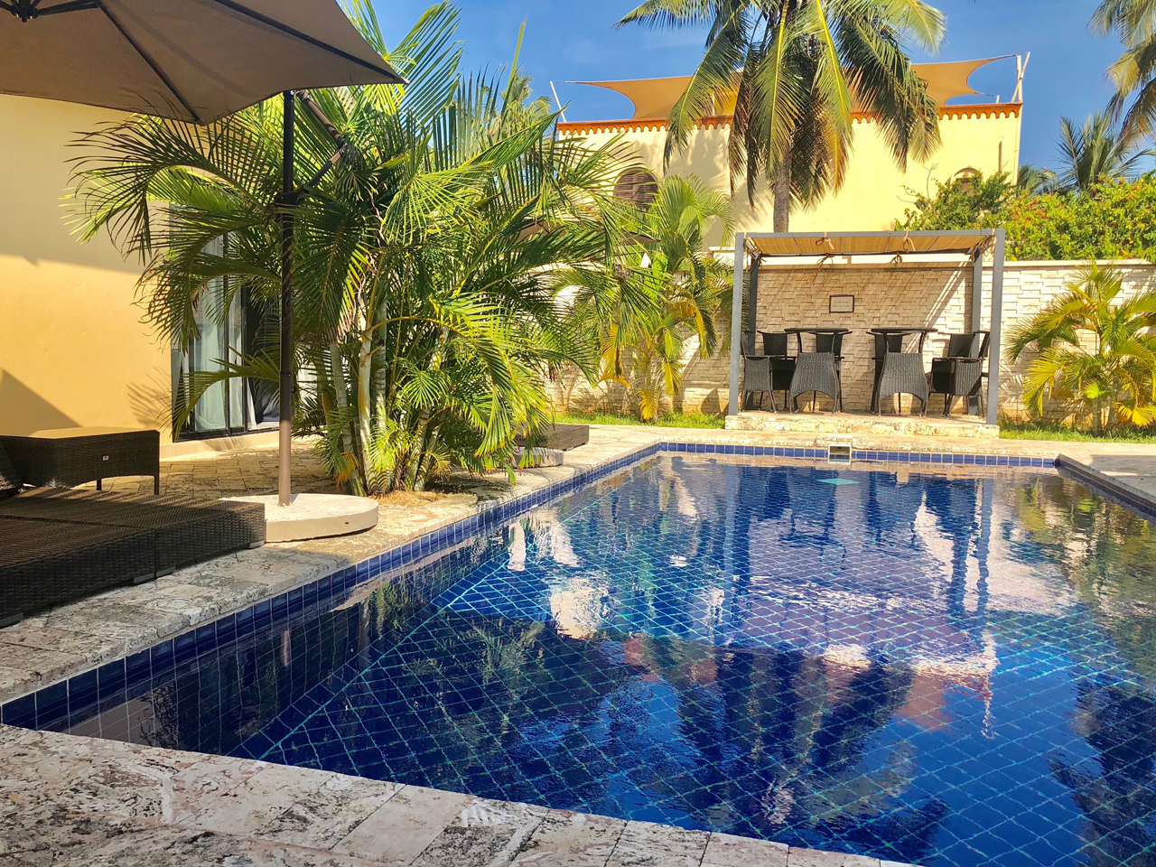 Grand Amber Villa | amber-villas-diani