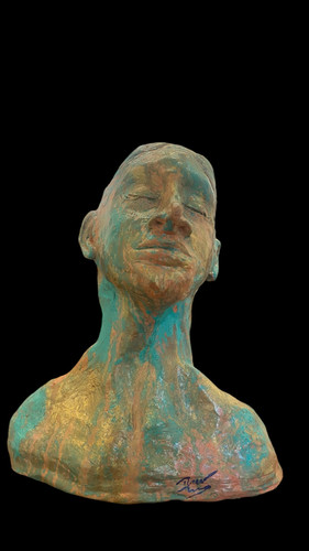 “Ella” - Clay Sculpture / P. Rocha | Gastón Charó