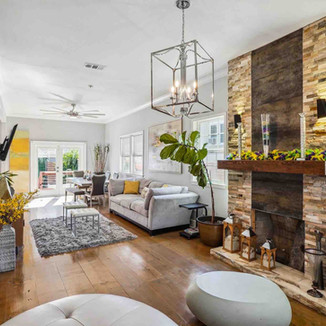 Kiki Corner of Wilton Manors | Gay Men's Guest Homes