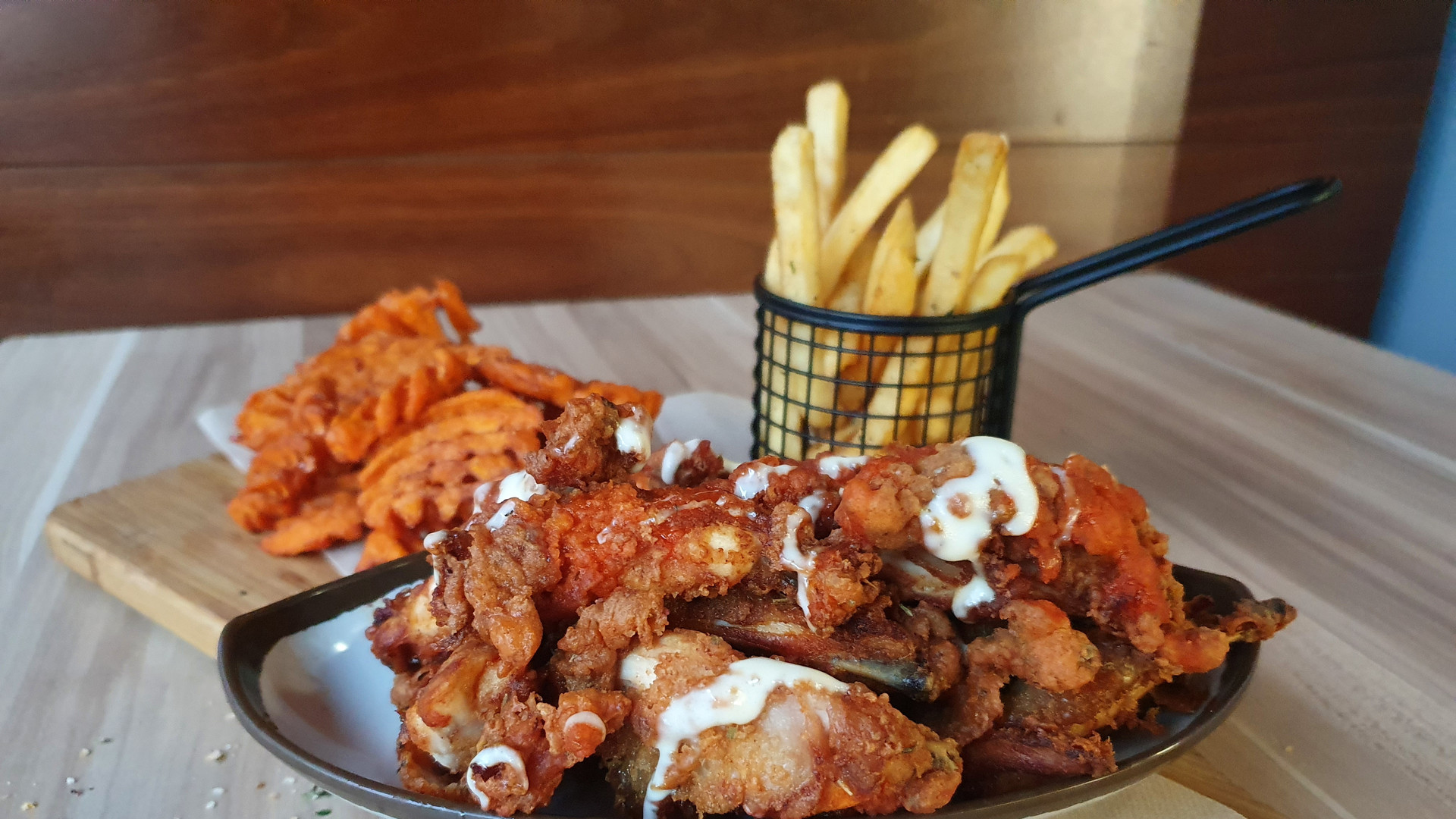 Home | Backyard Burgers