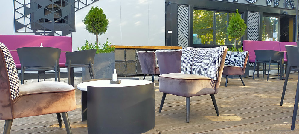 Showroom Bar & Dine - Novi Sad