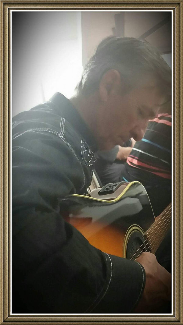 About | Australia | Greg Rowland Singer Songwriter