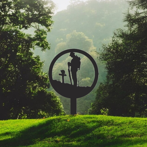 Lest We Forget – Soldier Tribute Circular Memorial Garden Spike | Gd ...