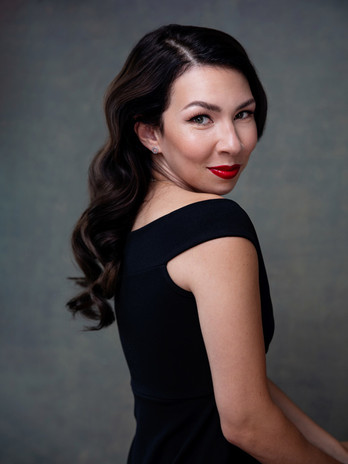 LUXURY MODERN PORTRAITS | Elodie Giuge Photography | Cambridge