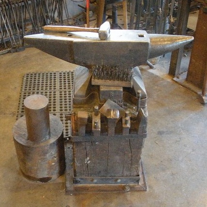 David Norrie Blacksmithing School - Class and Project Photos