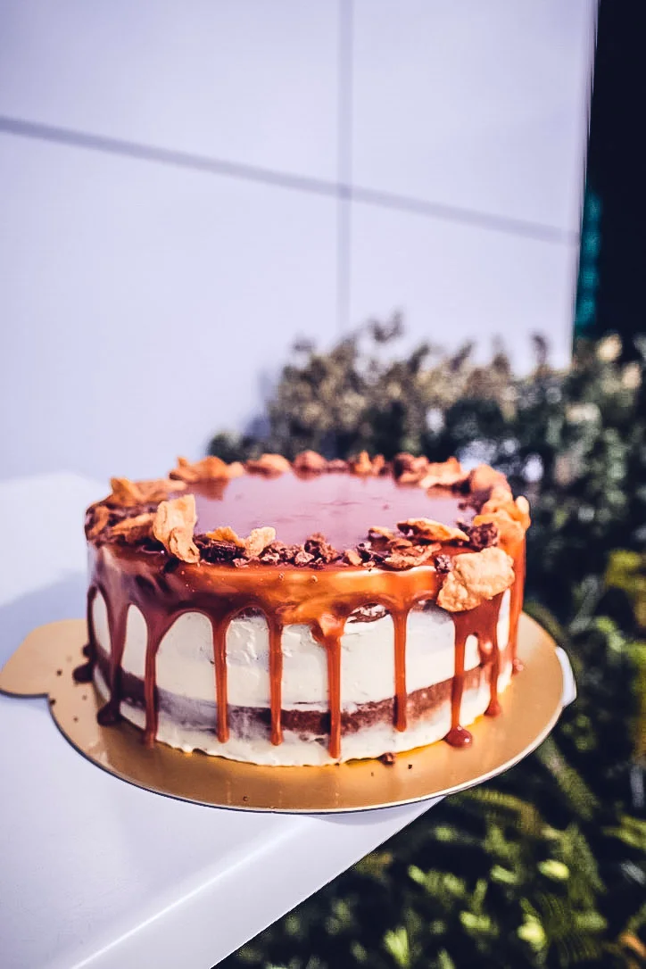 Cake made to order | Double Dribble