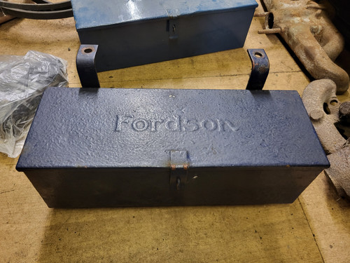 Fordson E27N Toolbox | Bartlett's