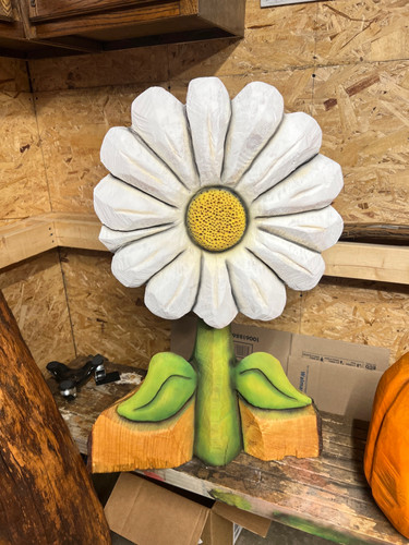 Chainsaw Carved Daisy | Chainsaw Carved by N