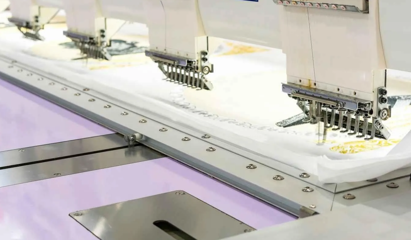 The Future of Fashion: Web3, Metaverse, AI, AR, and VR Explained