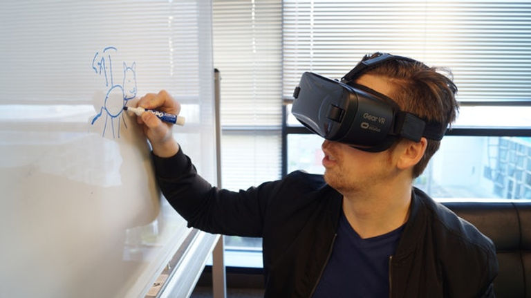 Realidade Virtual e Aumentada | Diferenças, possibilidades e aplicações