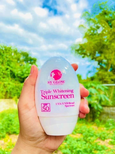 SY Glow Triple Whitening Sunscreen (SPF 50) | 50g | The Goddess Beauty