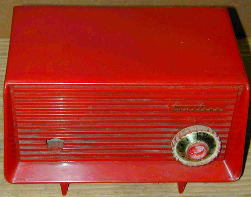 Truetone tube type AC / DC AM radio | vintage electronics