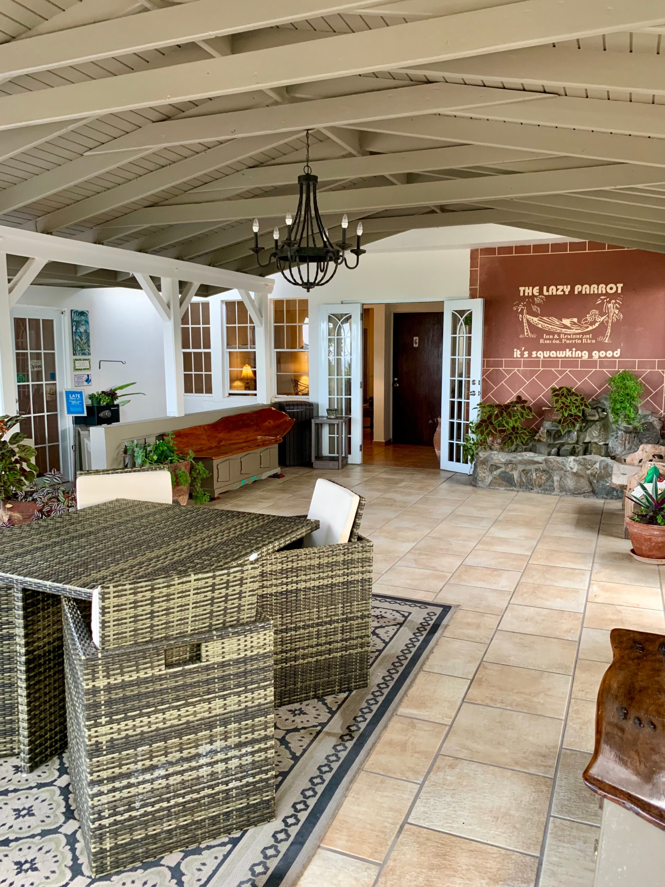 Lazy Parrot Inn | Rincon | Book Direct & Save