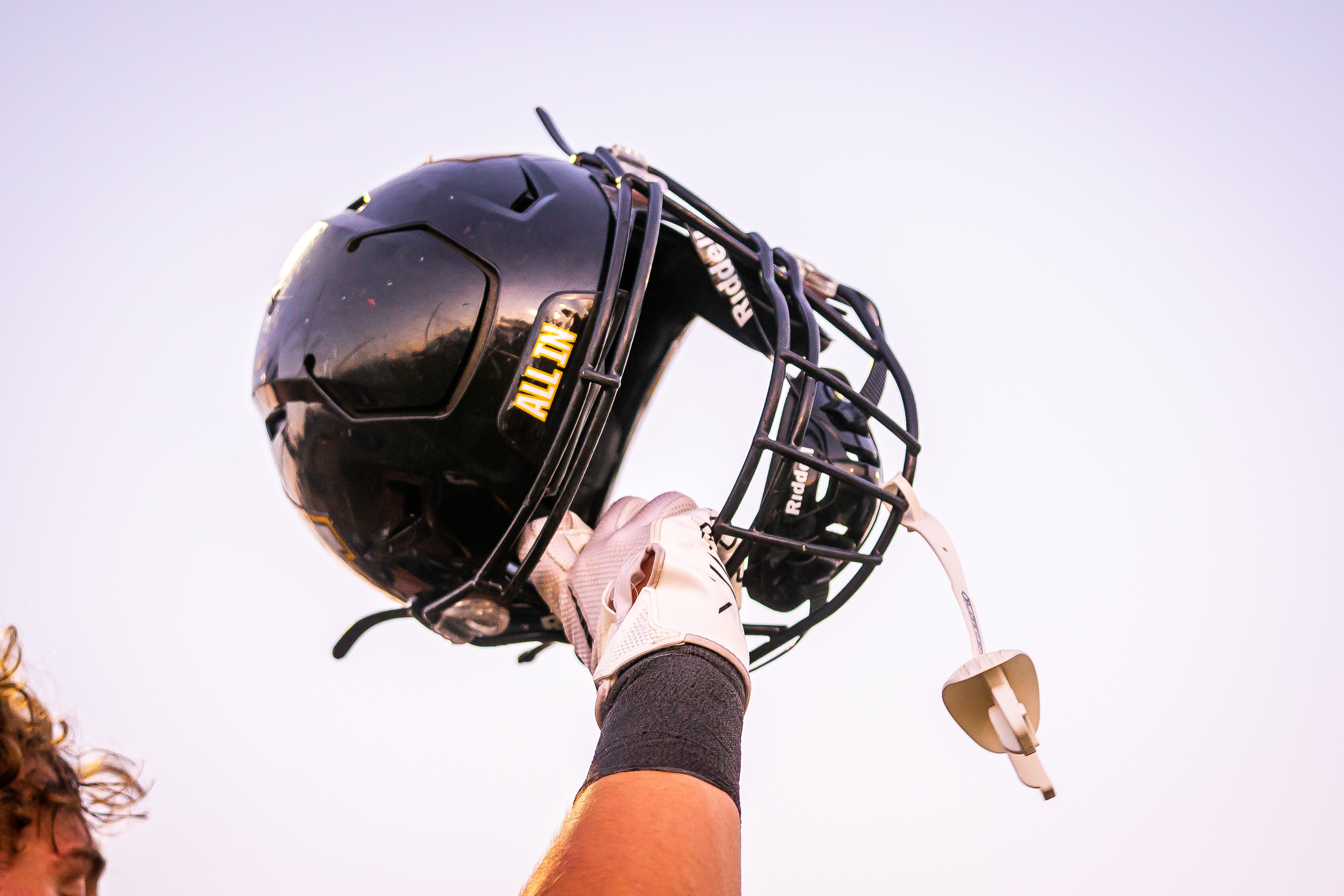 Quarterback Club Meeting | Commando Football