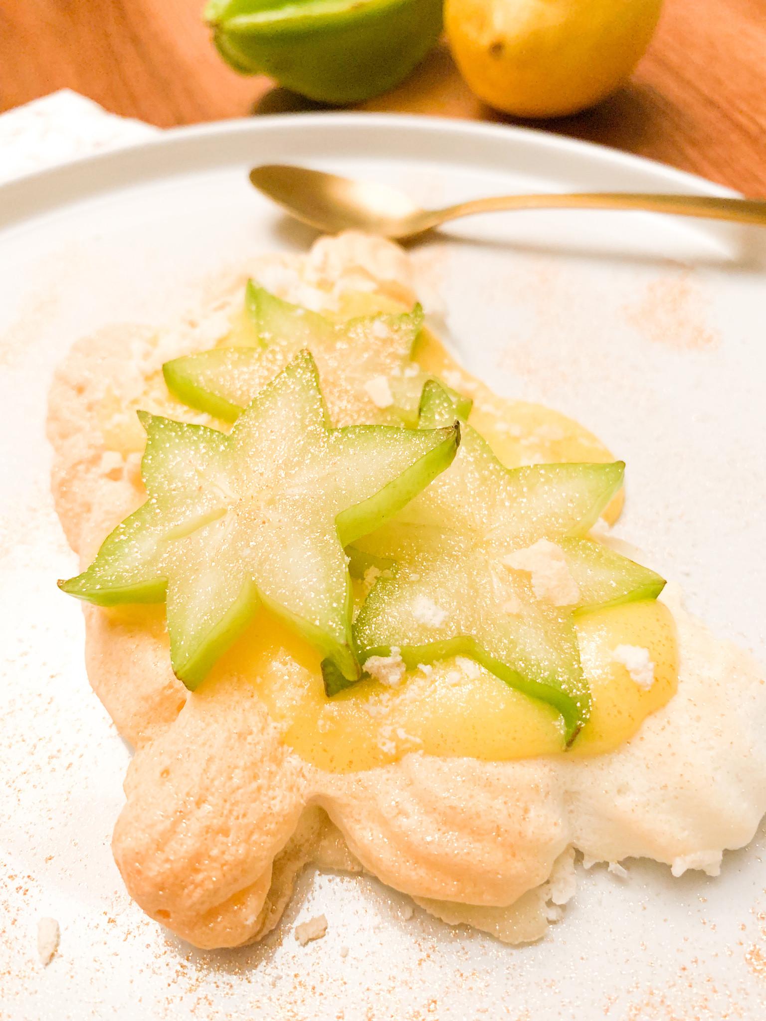 Pavlova Citron Carambole