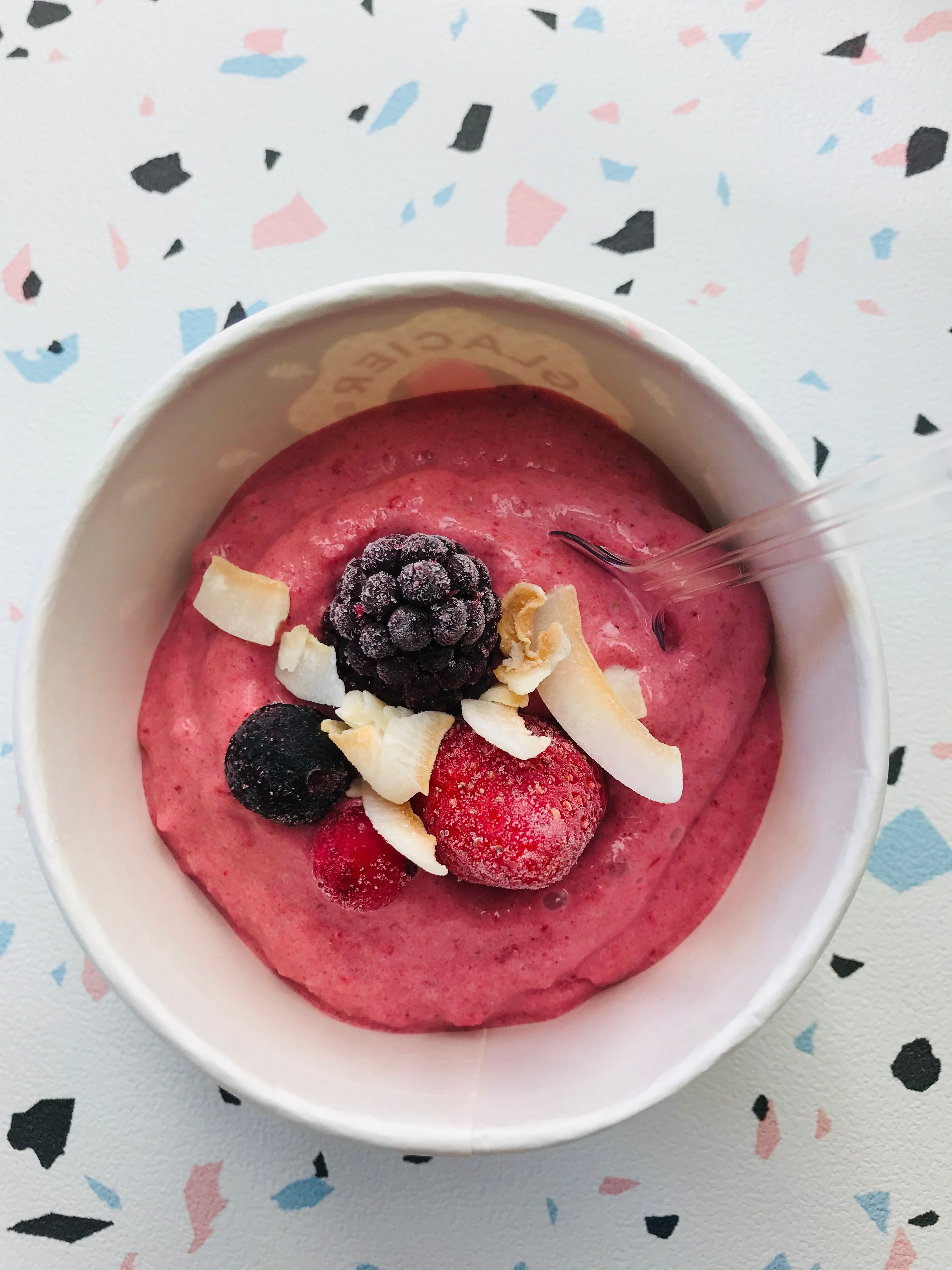 Glace minute aux fruits rougesPetit dessert rapide? Quoi de mieux qu ...