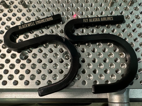 737 Headset Hanger | BlackwellEngineering