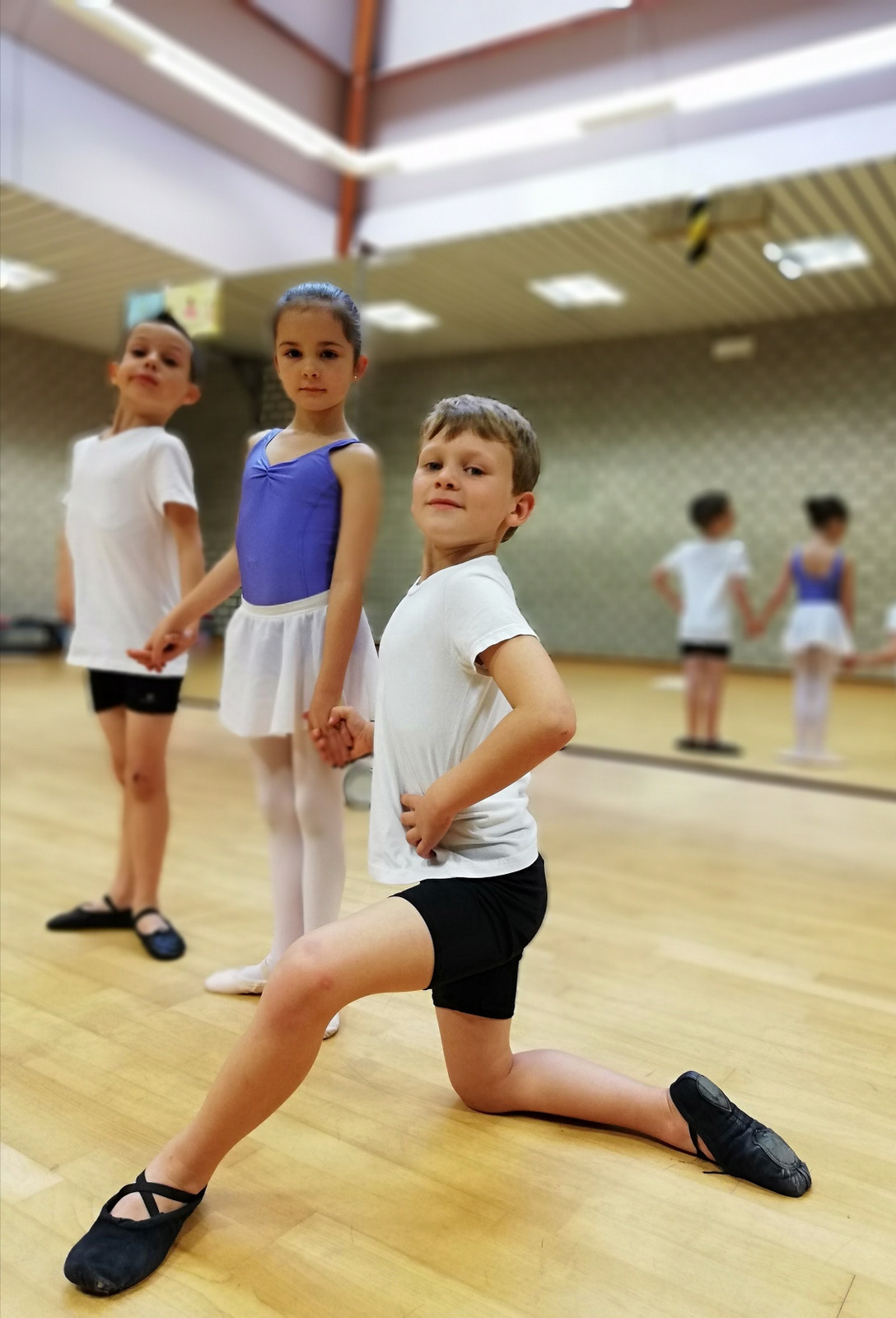 Balletschool Pierrot Home www.balletschoolpierrot.com