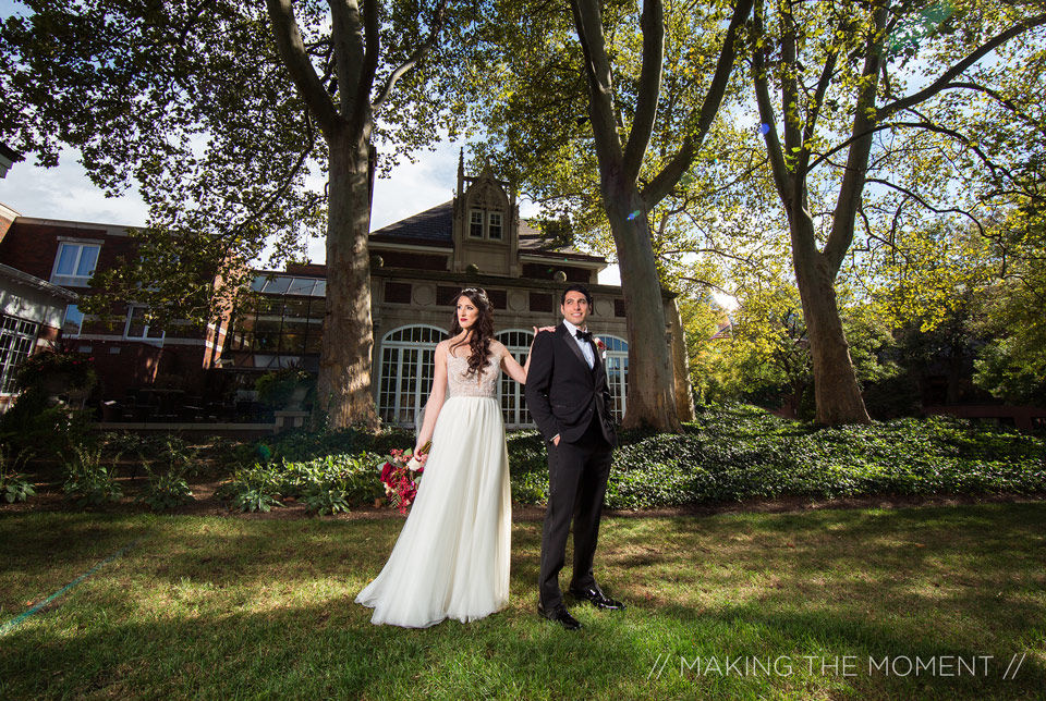 Real Wedding: Sarah and Jonathan's Fall Wedding at the Cleveland Museum ...