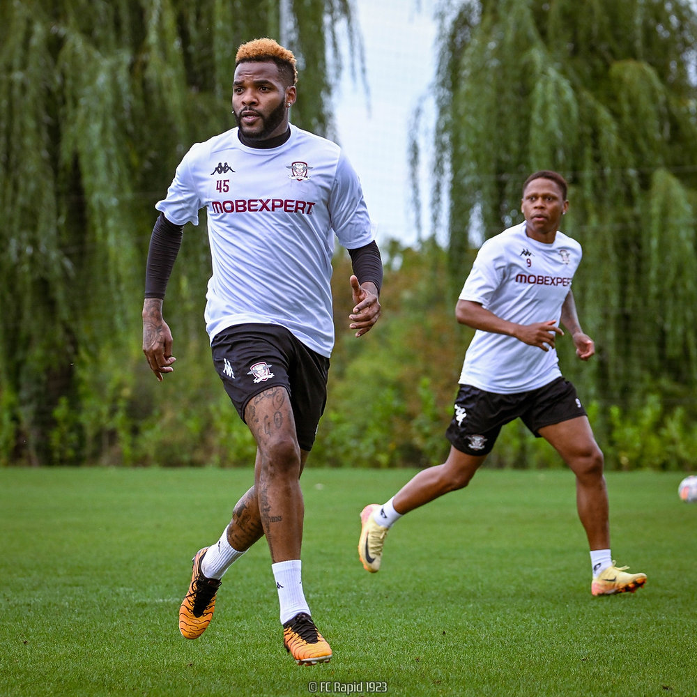 Aaron Boupendza returns to UAE to finalize transfer after training camp ...