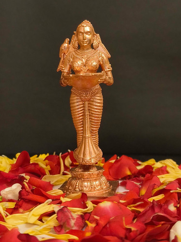 Buy Paavai Vilakku Idol | Brass Traditional Pooja Lamp