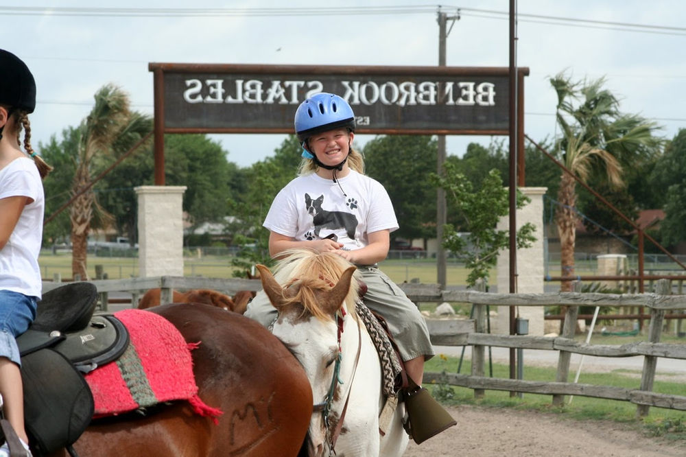 Spring Break and Summer Horse Camp at Benbrook Stables