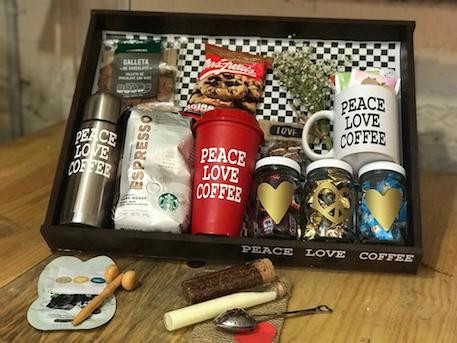 Starbucks kit para regalar a domicilio | doorbreakfast regalos a domicilio