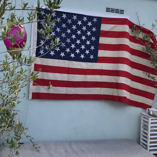 VINTAGE STYLE AMERICAN FLAG | The Coastal Lifestyle Company