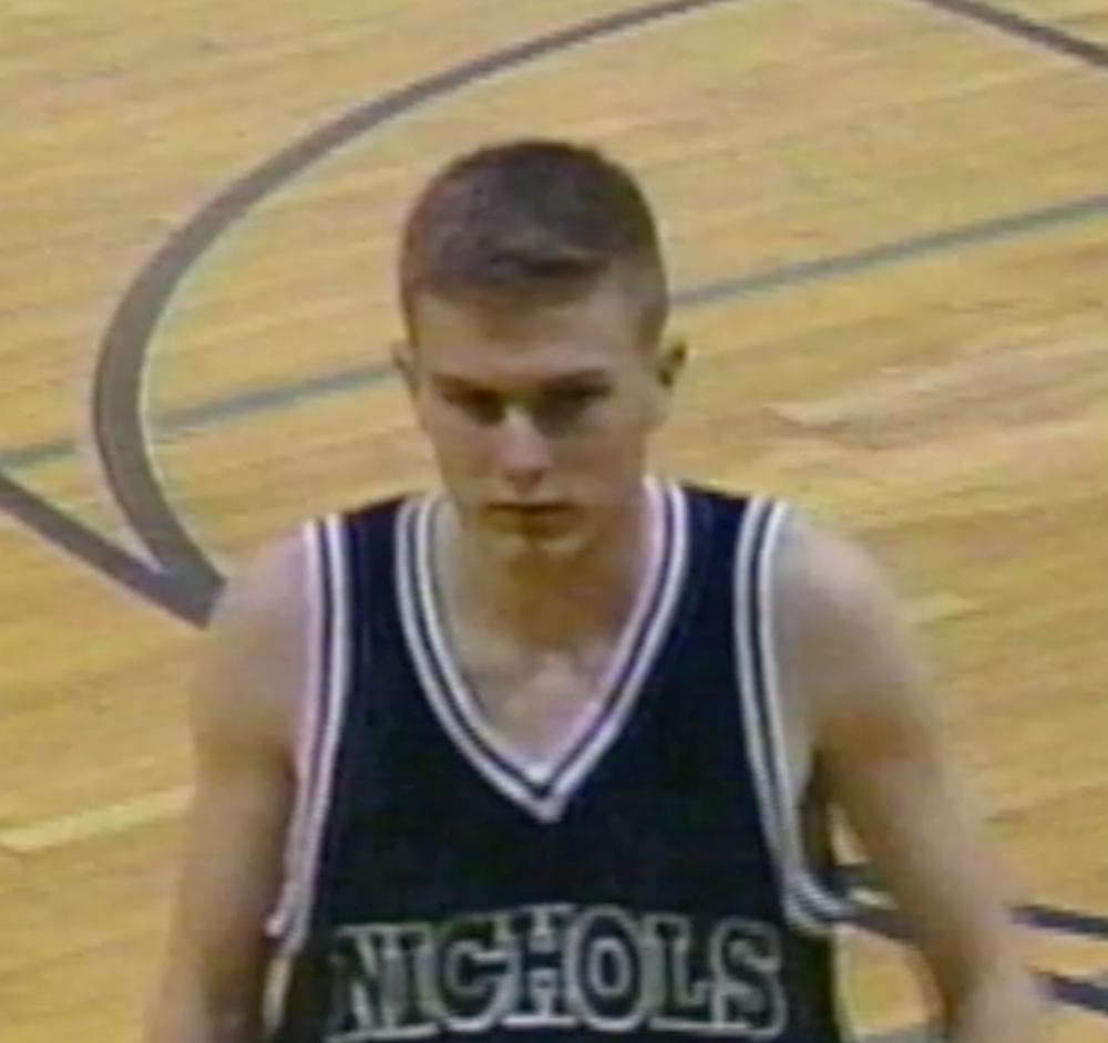 Nichols Basketball - Chris Larson