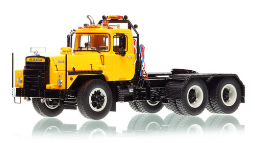 Mack DM800 Tandem Axle Tractor w/ Winch- Yellow/Black | edsdiecastshed