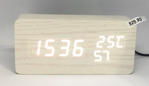 Wooden digital clock | FUN PLUS