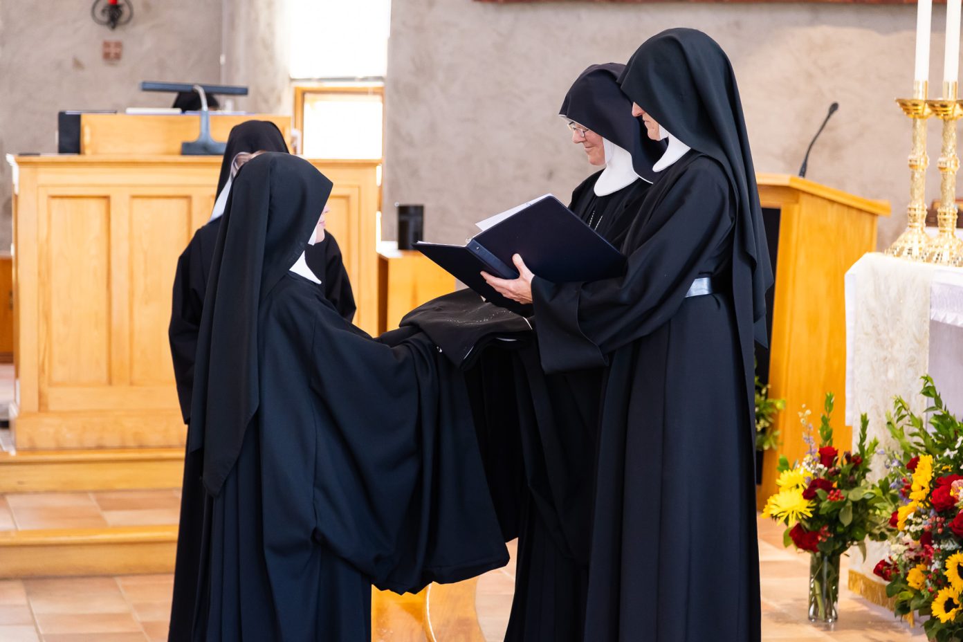 PHOTOS: ‘Yes, for always’: New Abbey of St. Walburga nun vows life to ...