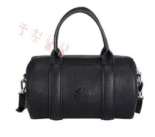 Black Leather Bag Taiwan Valentine’s Day 2025 | Pandaroo Unique
