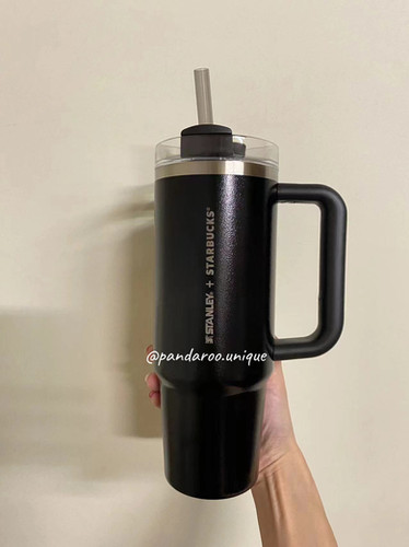 Taiwan Christmas Stanley x Starbucks 30oz Black Quencher Tumbler ...