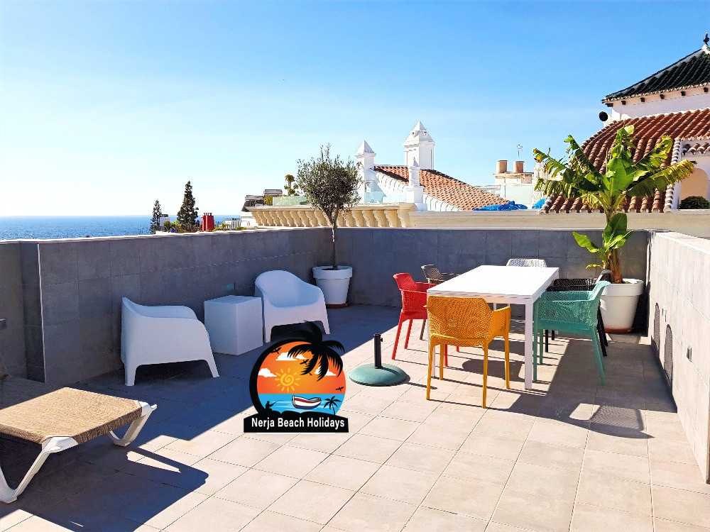 Granada 5 | Nerja Beach Holidays