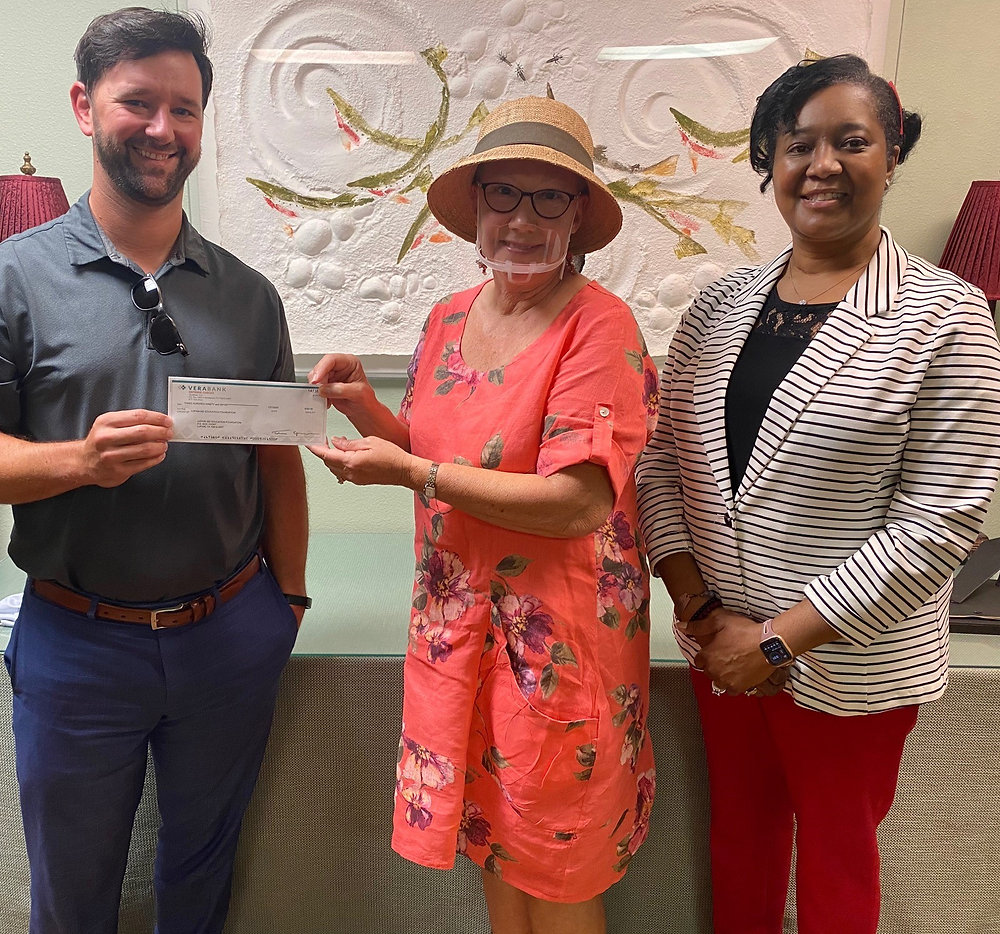 Verabank sponsors the BIG CHECKS