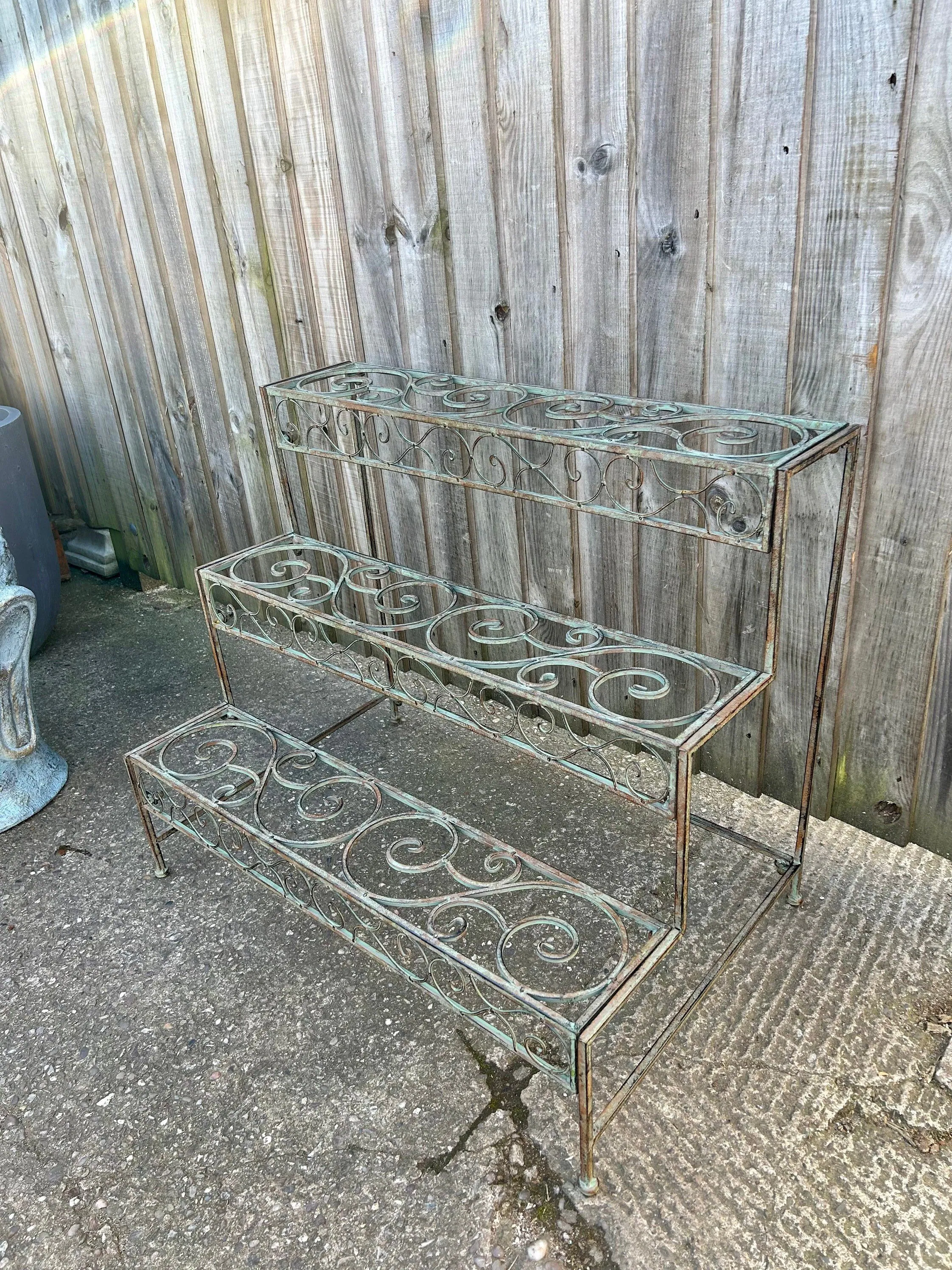 Plant stands | Guest Homeware