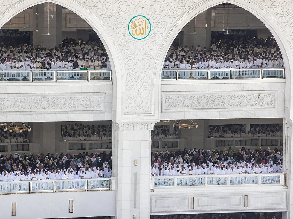 Saudi Riwaq: Grand Mosque Construction Icon and Saudi Architectural ...