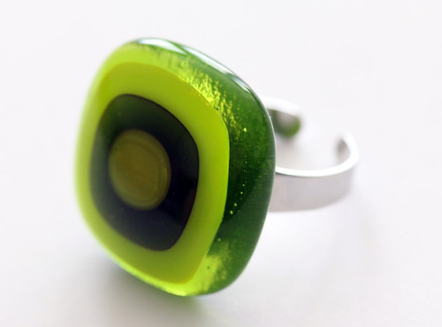 Green Glass Ring | blacknoir glass