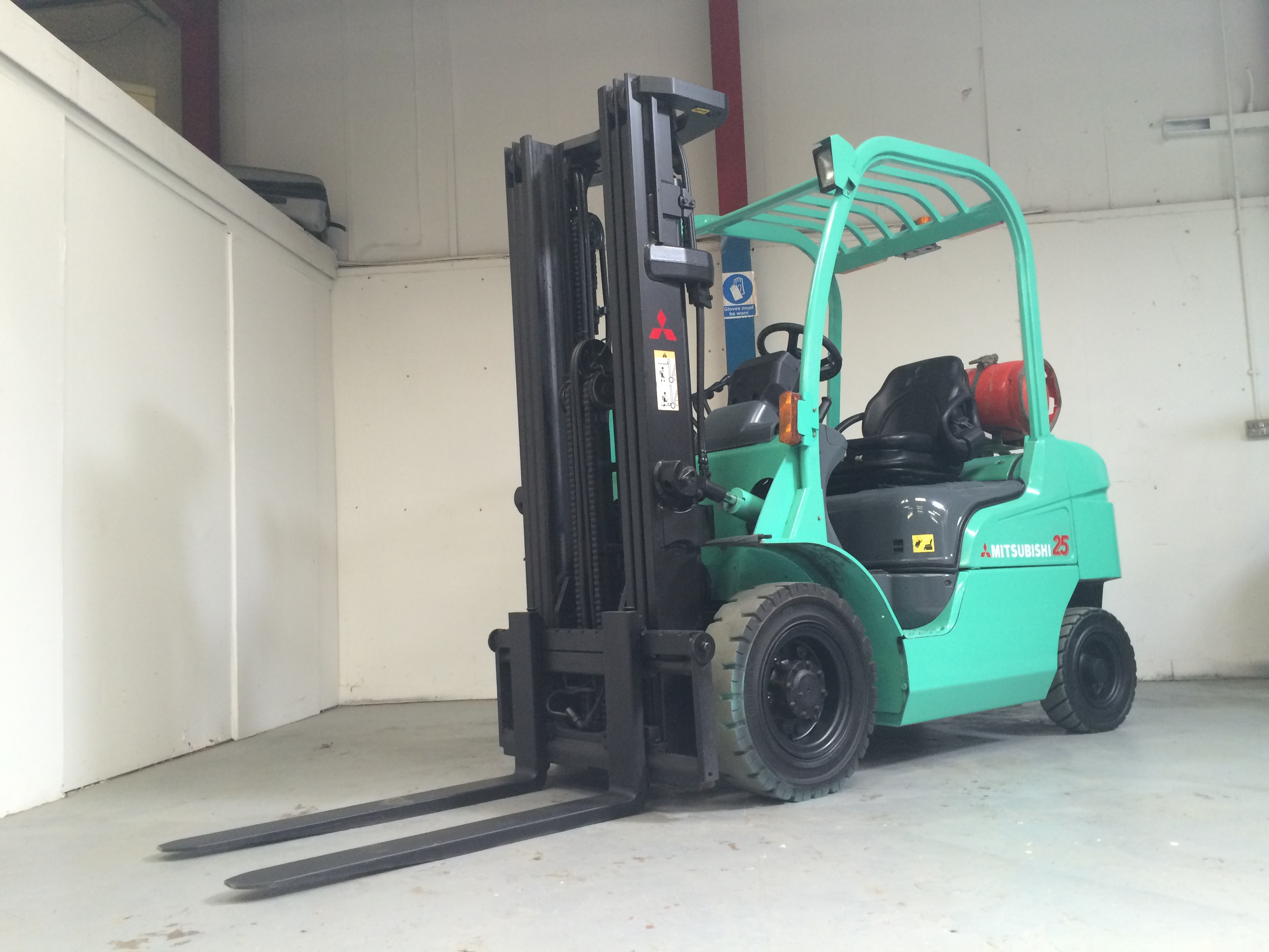 The Fork Truck Company UK Mitsubishi FG25N LP Gas Forklift