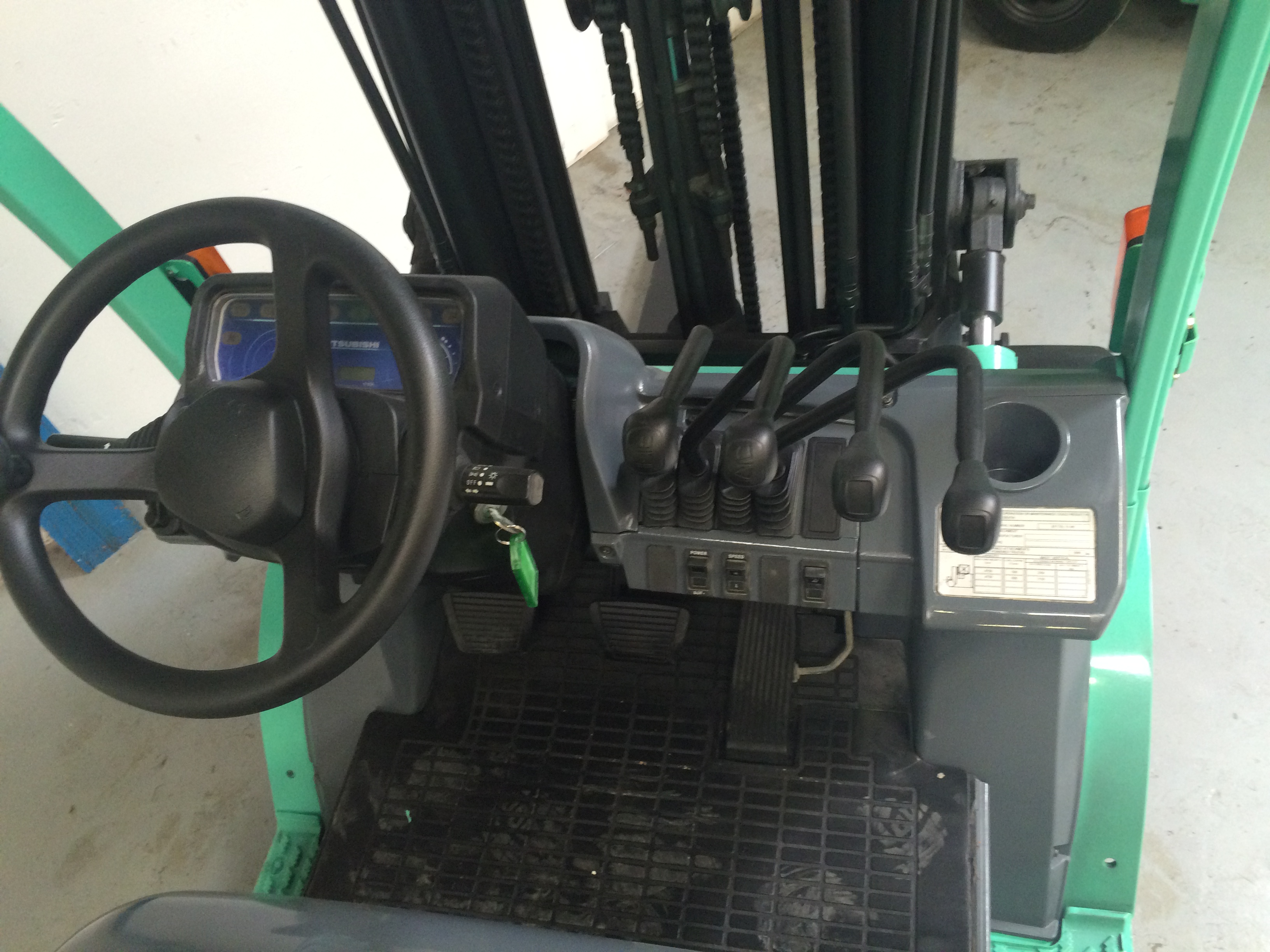 The Fork Truck Company UK Mitsubishi FG25N LP Gas Forklift
