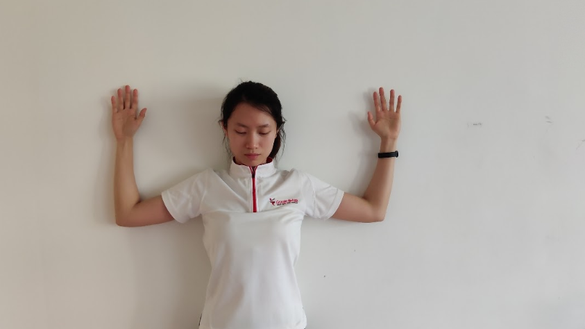 Why do my shoulder clicking?